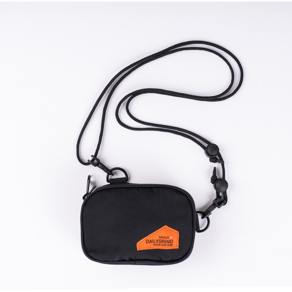 DAILY GRIND CARRIER SLING POUCH BLACK | Shopee Philippines