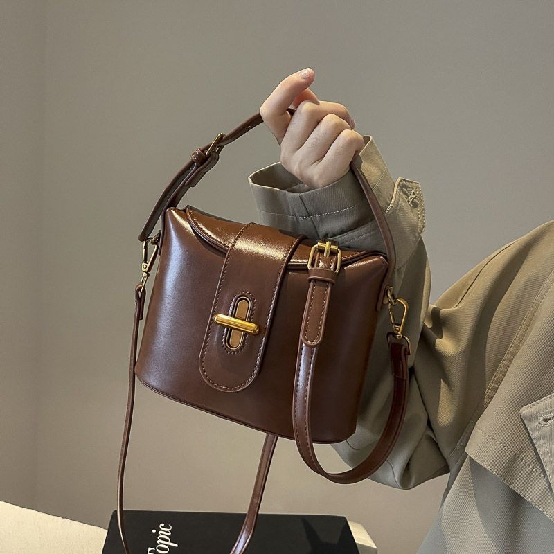 High-End Small Bag Female 2025 New Style Autumn Winter Retro All-Match ...