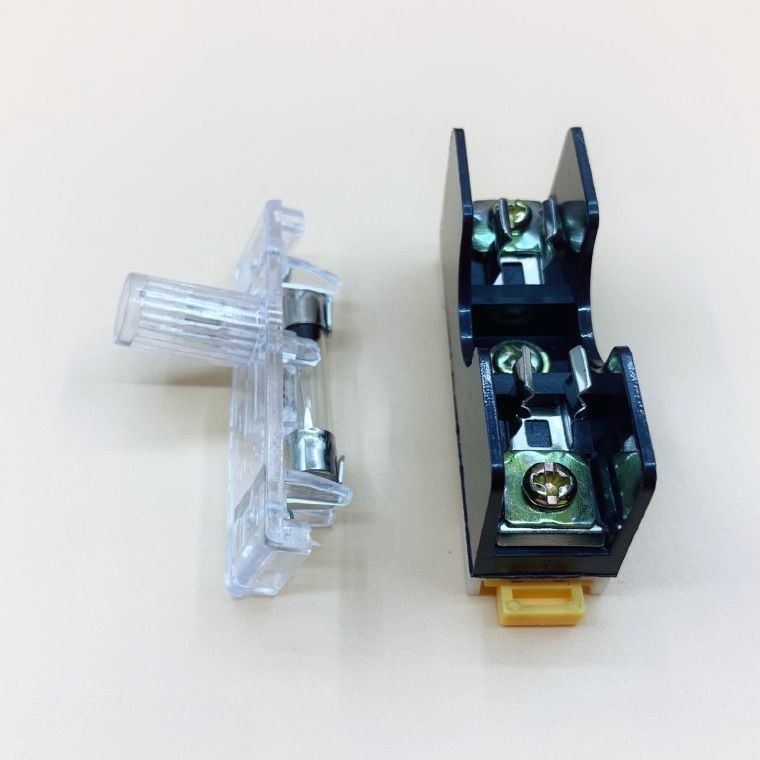 Hi ♞Old Fuse Holder FS-101 Fuse Bottom Box With Light 220V Built-in 10A ...