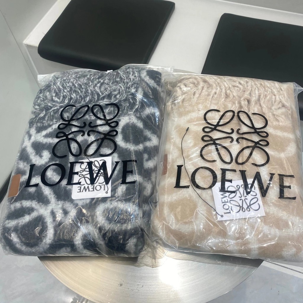 6600 LOEWE Luo Yiwei Classic Cashmere Scarf，You'll fall in love at ...