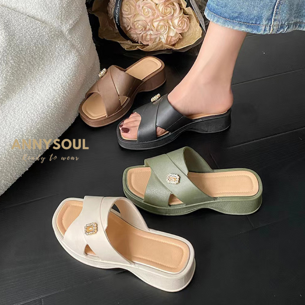 Women's Slip-On Platform Shoes Available In Many Colors New Model ...