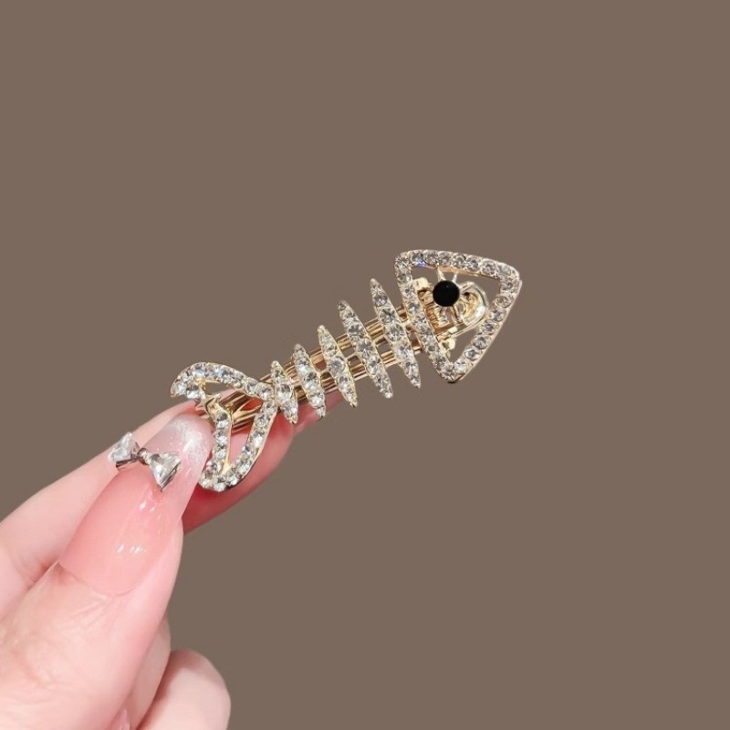 MISSKOI [Ready Stock] Korea Full Diamond Fishbone Hair Clip Female New ...
