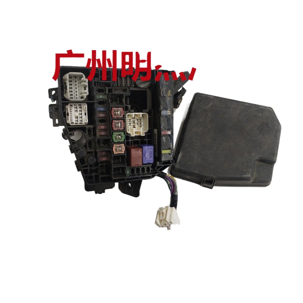Toyota Vios engine compartment fuse box relay box body computer version ...