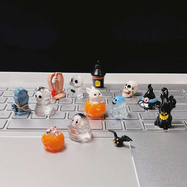 Ghost Skull Cute Halloween Crystal Ball Decoration Accessories Faceless ...