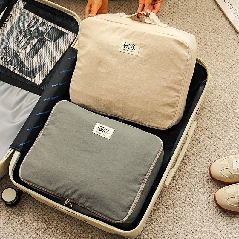 Nylon Waterproof Clothing Storage Bag Multifunctional Breathable Large ...