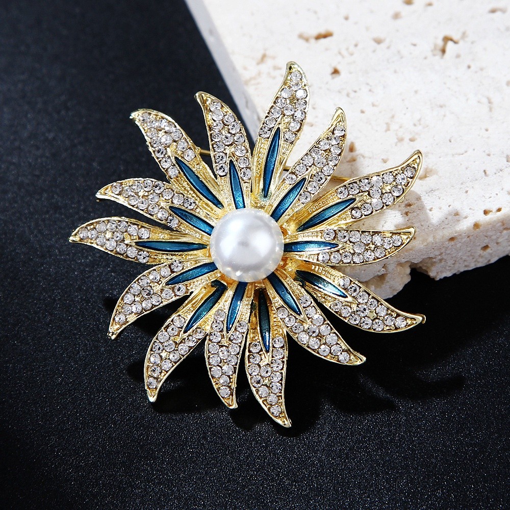 Sunflower alloy brooch women's jacket heart-shaped wool sweater fixed ...