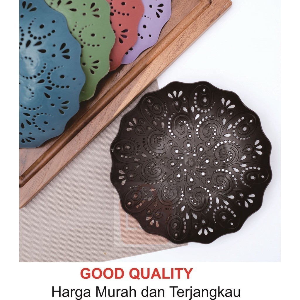 12 pcs new PLASTIC RATTAN PLATES FLOWER MOTIF diameter 21 cm | Shopee ...