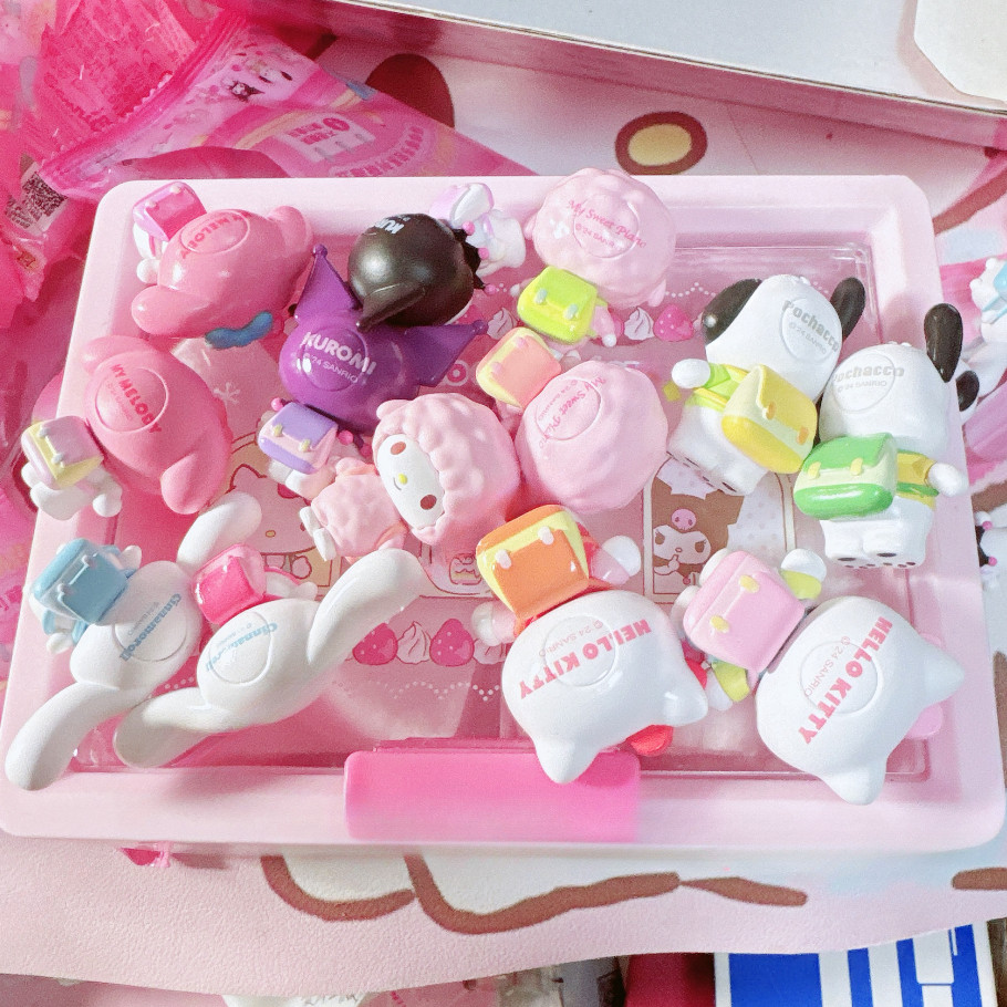 Sanrio Cute Schoolbag Doll Random Bag Magnetic Figure Toys Blind Box ...