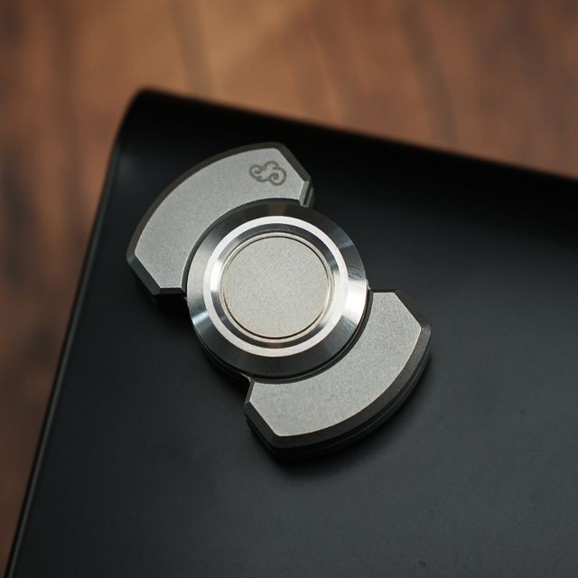 Stainless steel three-body small square fidget spinner EDC toy snap ...