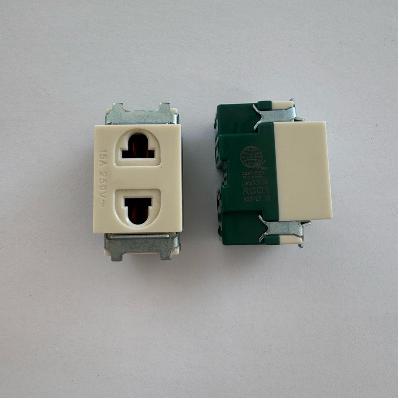 ROYU UNIVERSAL CONVENIENCE OUTLET/SWITCH RECEPTACLE(15A 250V) | Shopee ...