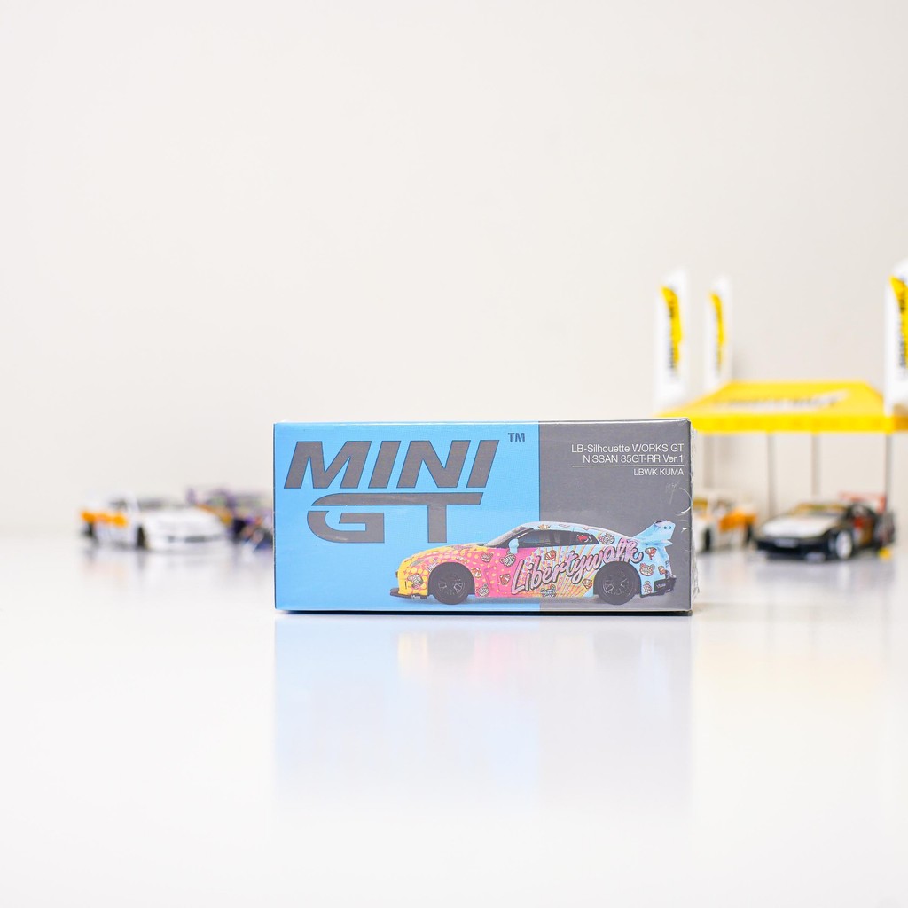 Mini GT LB Silhouette Works GT Nissan 35GT RR VER 1 LBWK KUMA 742 ...