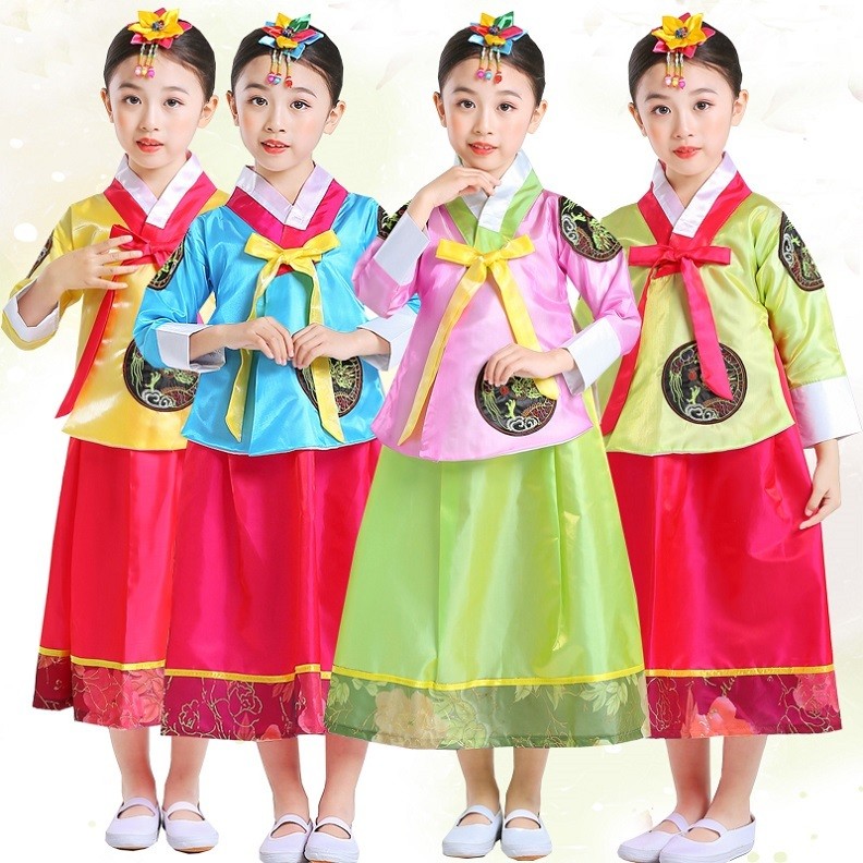 Traditional Korean Hanbok costume Korean Traditional Hanbok Dress ...