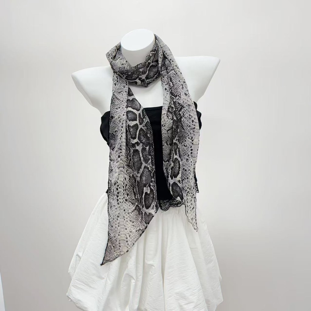 European American Style Light Silver Fish Scale Snake Pattern Music ...