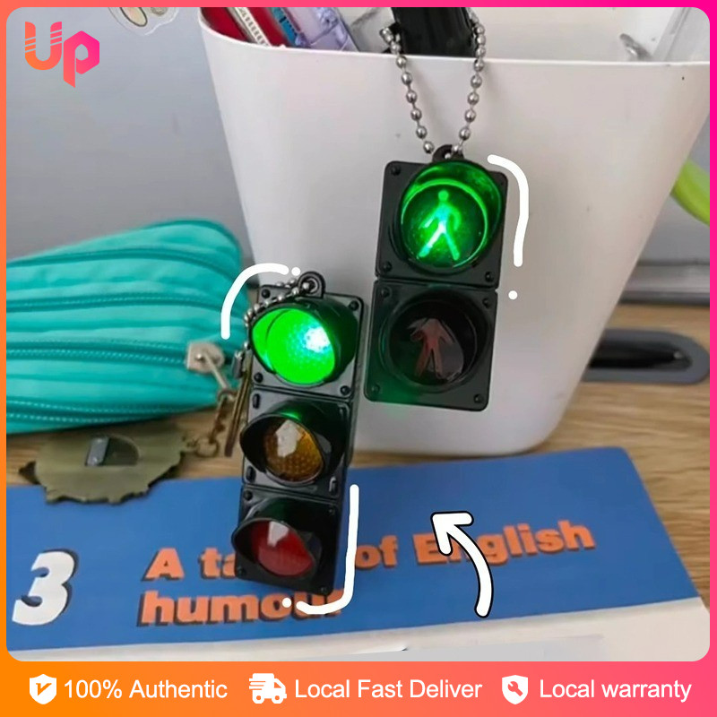 3D Luminous Traffic Light Creative Car Keychain Signal Light Pendant ...