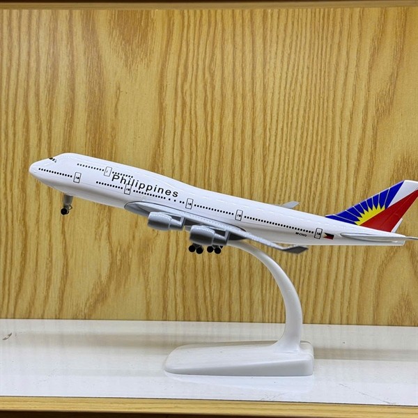 Philippine Airlines Boeing 747 Airplane Model 20cm | Shopee Philippines