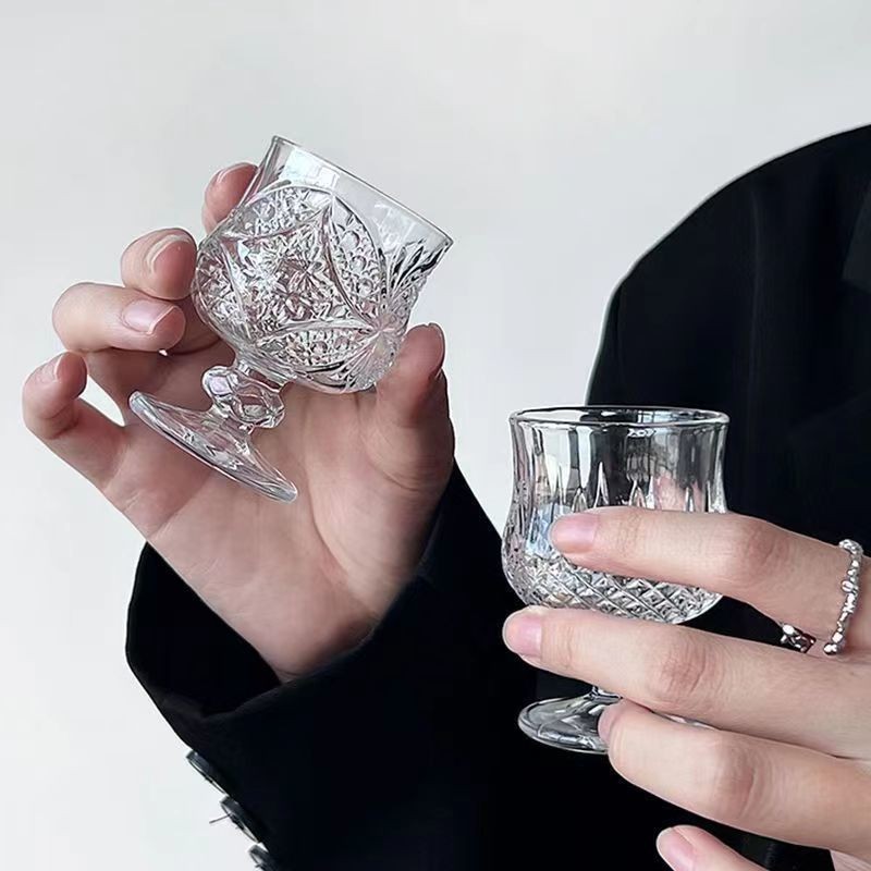 Retro Goblet Engraved Glass Small Wine Glass: 50ml Household White Wine ...