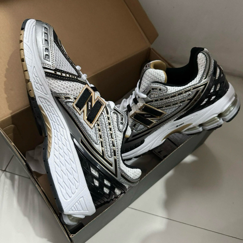 BN New Balance 1906r Mettalic Black Gold Unisex | Shopee Philippines