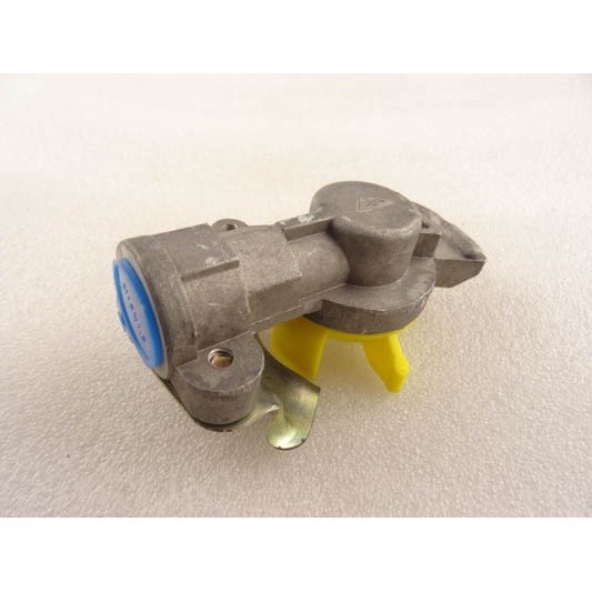 Adapted to Foton Daimler Auman car ETX trailer spiral trachea connector ...