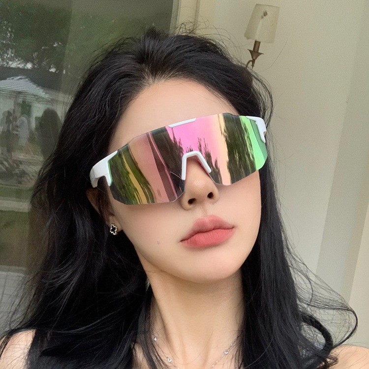 Sports, outdoor cycling, colorful sunglasses, men's and women's night ...