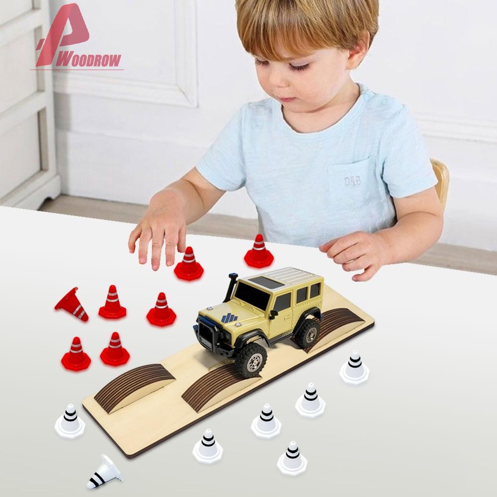 Arch Bridge with 20PCS Traffic Cones Roadblock Off Road Obstacle RC ...