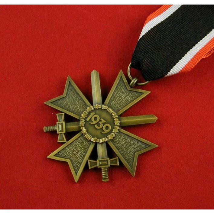WW1 1939 GERMAN MERIT CROSS WITH SWORDS Award Medal Badge | Shopee ...