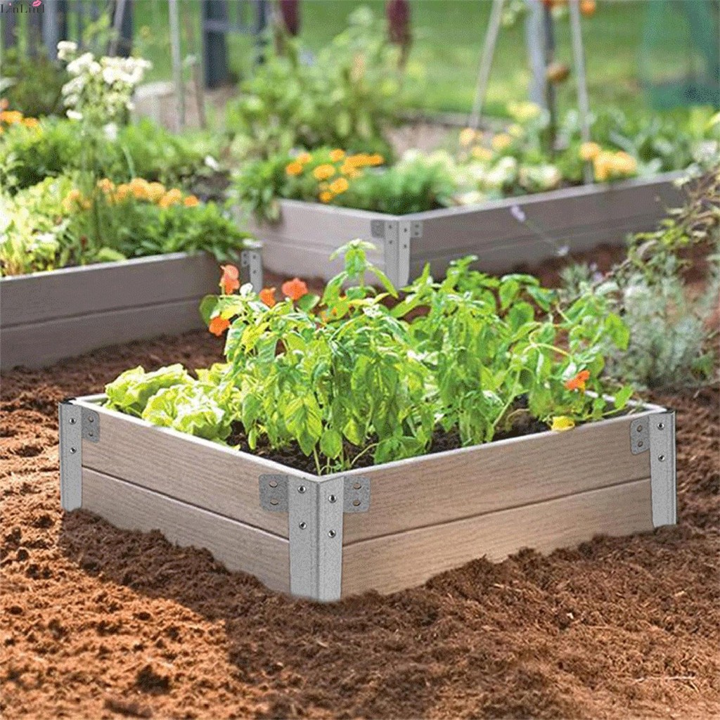 Metal Garden Fence Posts Rust-Free Pressure-Treated Cedar Posts for Temporary Garden Edging ...