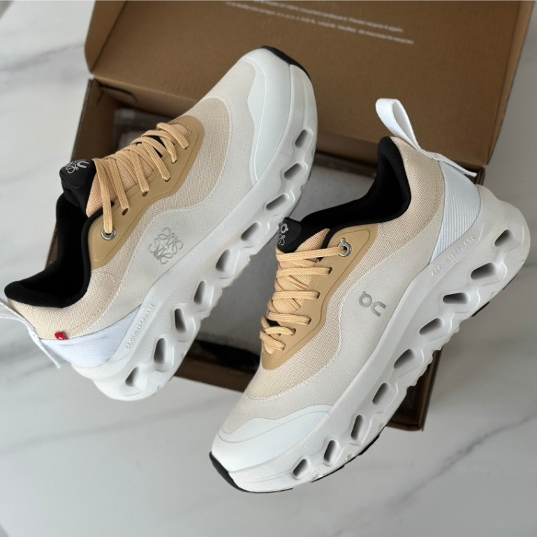 Cloud TILT Cloudtilt2.0 is a versatile lightweight, breathable ...