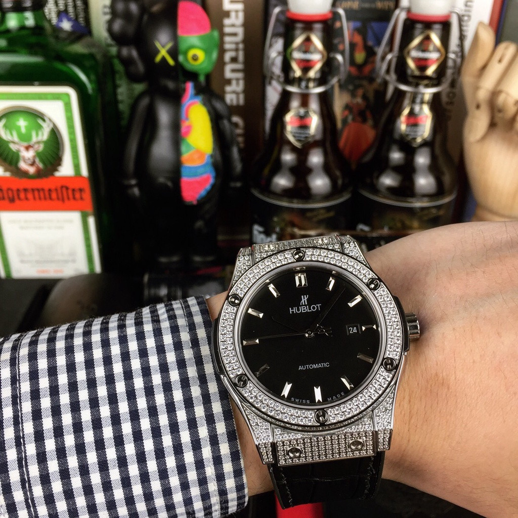 Shiny Exquisite and Elegant Leather Watch Strap Automatic Machinery ...