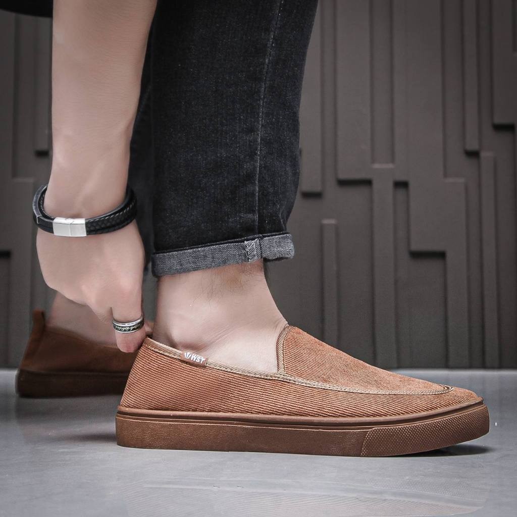 chicshoe Men's Korean Denim Slip Ons wst Shoes Standard size | Shopee ...