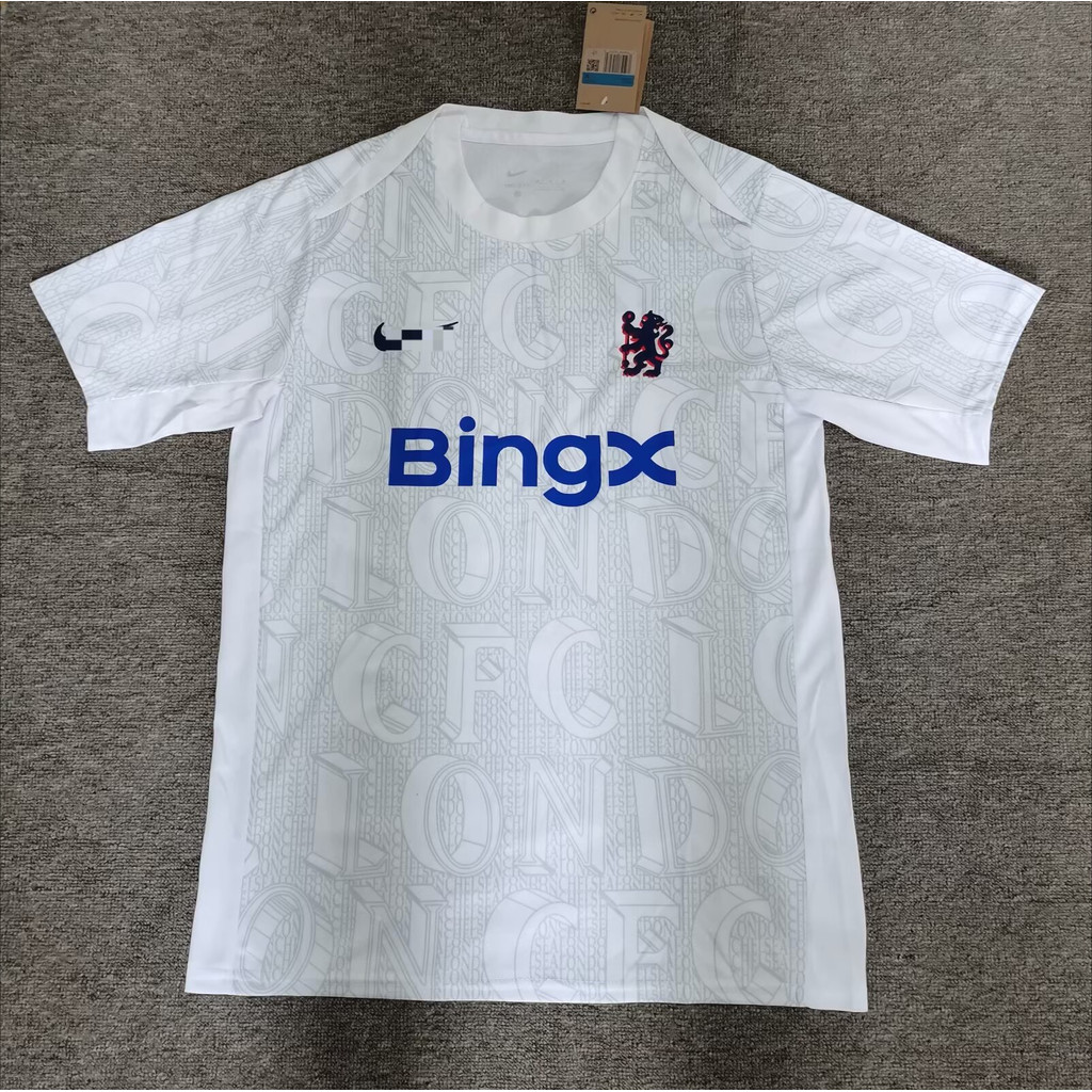 25-26 Chelsea training uniform (S-4XL) in the same size as shown in the ...