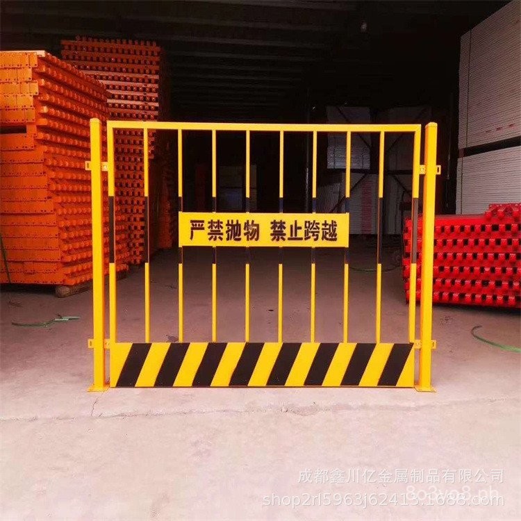 Construction Isolation Protection Net Foundation Pit Fence Meshes ...