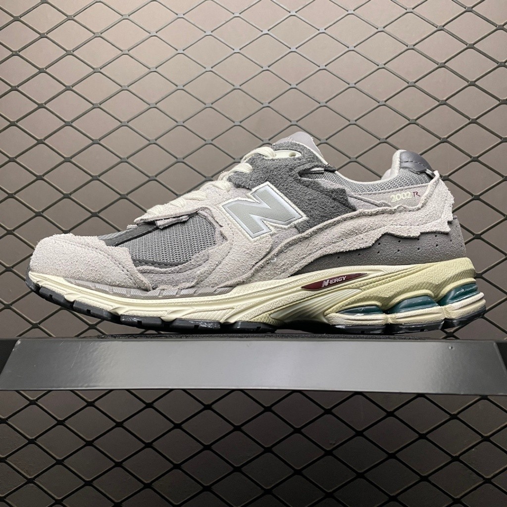 New Balance 2002r "refined future" 100% authentic men women sport ...