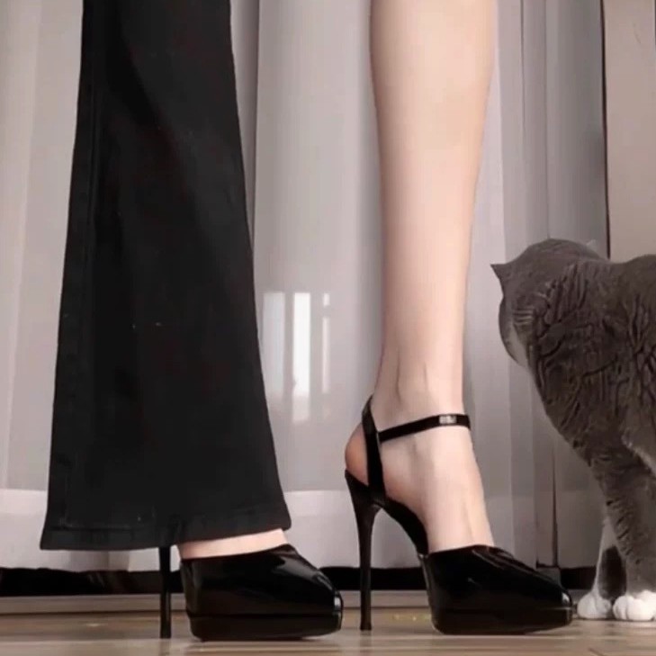 One-word Strap French Toe-covered Sandals Women Summer 2025 New Style ...