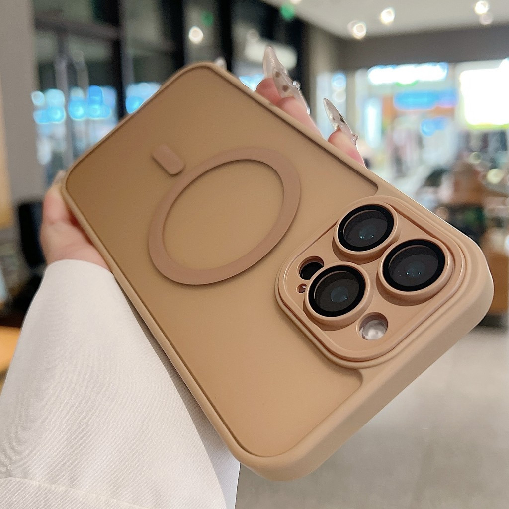 Yadun Magnetic Frosted Acrylic Desert Gold Matte Casing for IPhone 16 ...