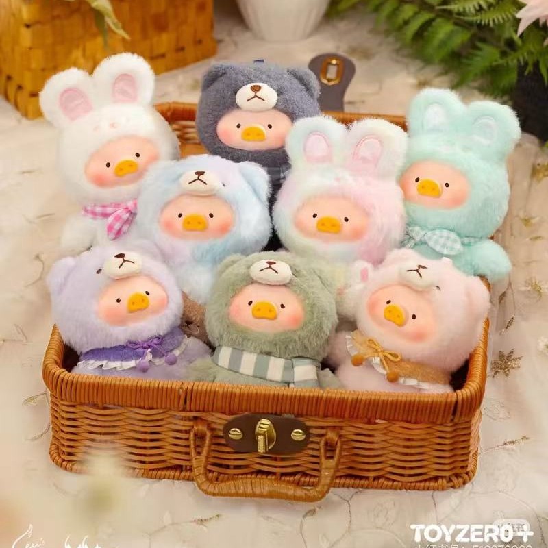 LuLu Pig Second Generation Winter's Embrace Series Blind Box Vinyl Lulu ...