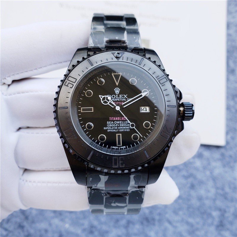Automatic Machinery Noble Classic Watch The date display is elegant and ...