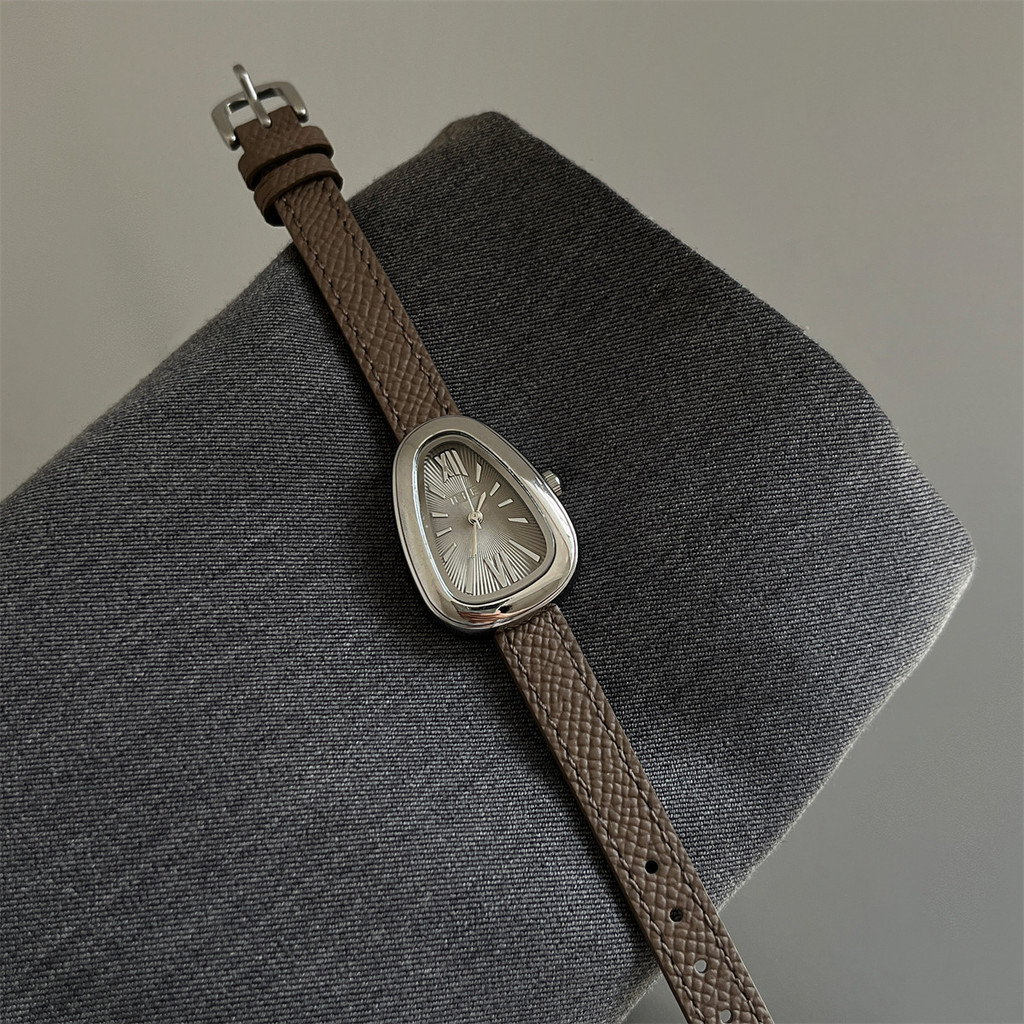 IEKE's best-selling snake-head watch for women is a high-end, light ...