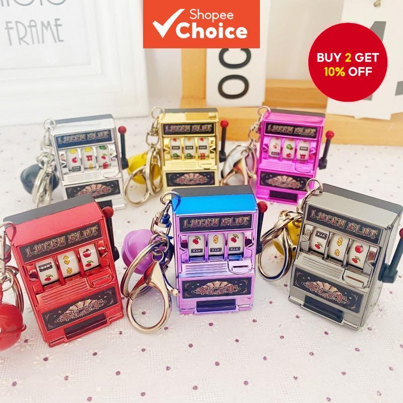 Mini Slot Machine Keychain, Viral Fruit Game Pendant for Bags, Unisex ...