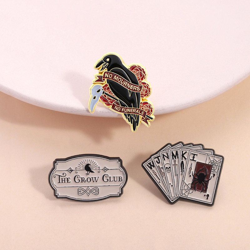 Gothic Crow Theme Brooch Mysterious Dark THE CROW CLUB Badge Clothing ...
