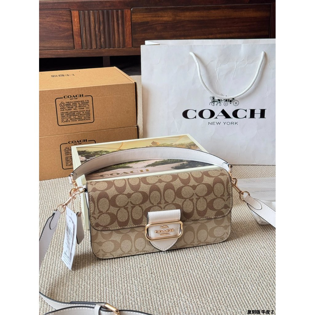 Coach Morgan Underarm Bag Metal Coach Logo Buckle Modern fashion Simple ...