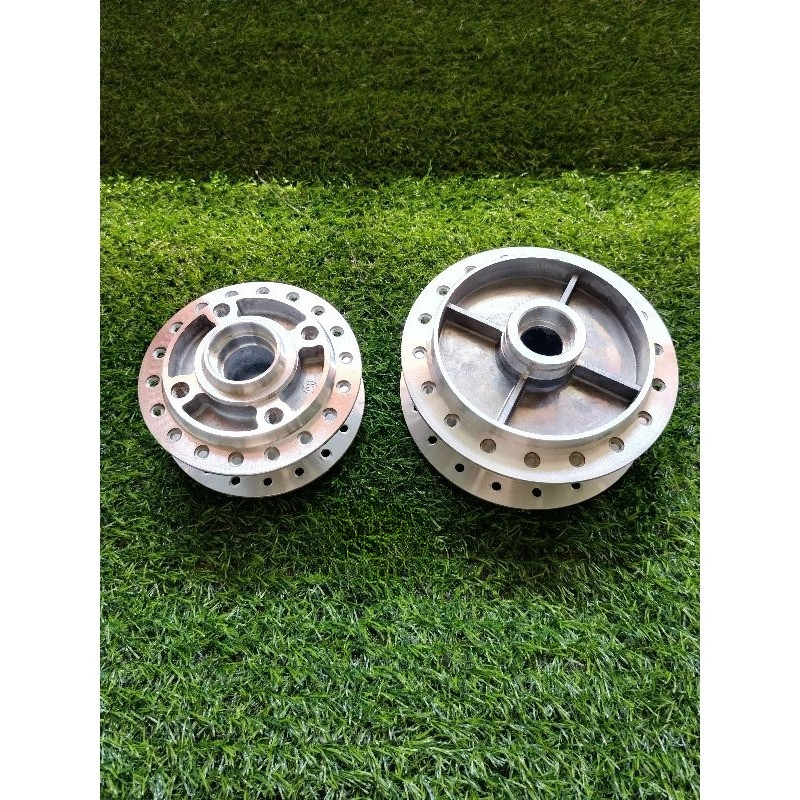 Front and rear chrome hub for wave /xrm (Discbrake front) | Shopee ...