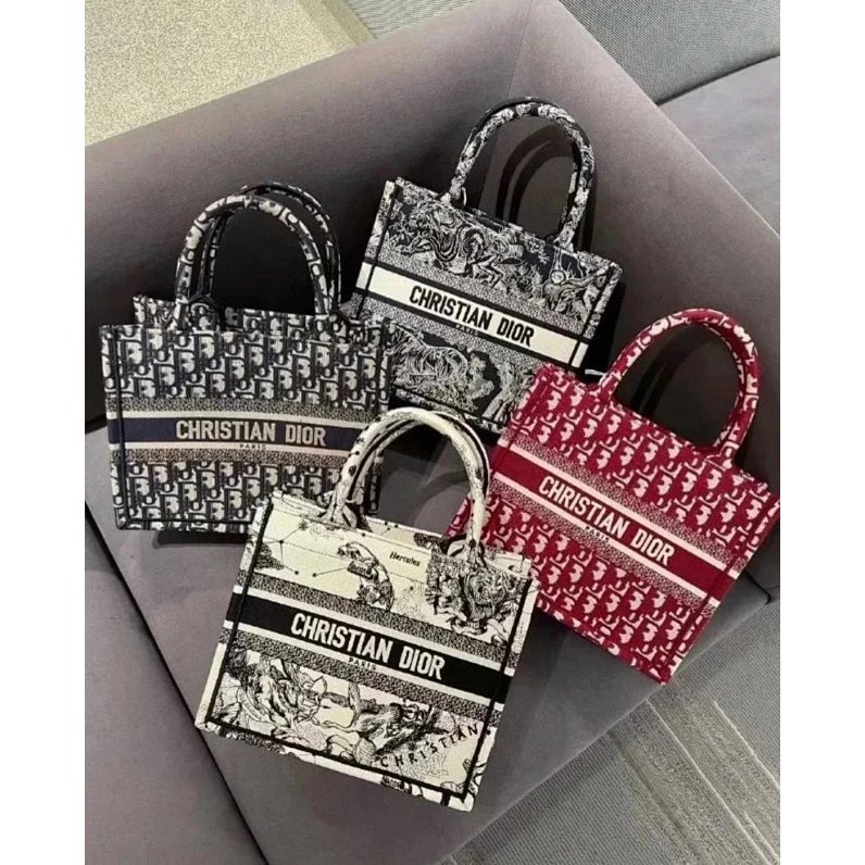 Dior New Style book tote tote Bag Presbyopic Tiger Embroidered Canvas ...