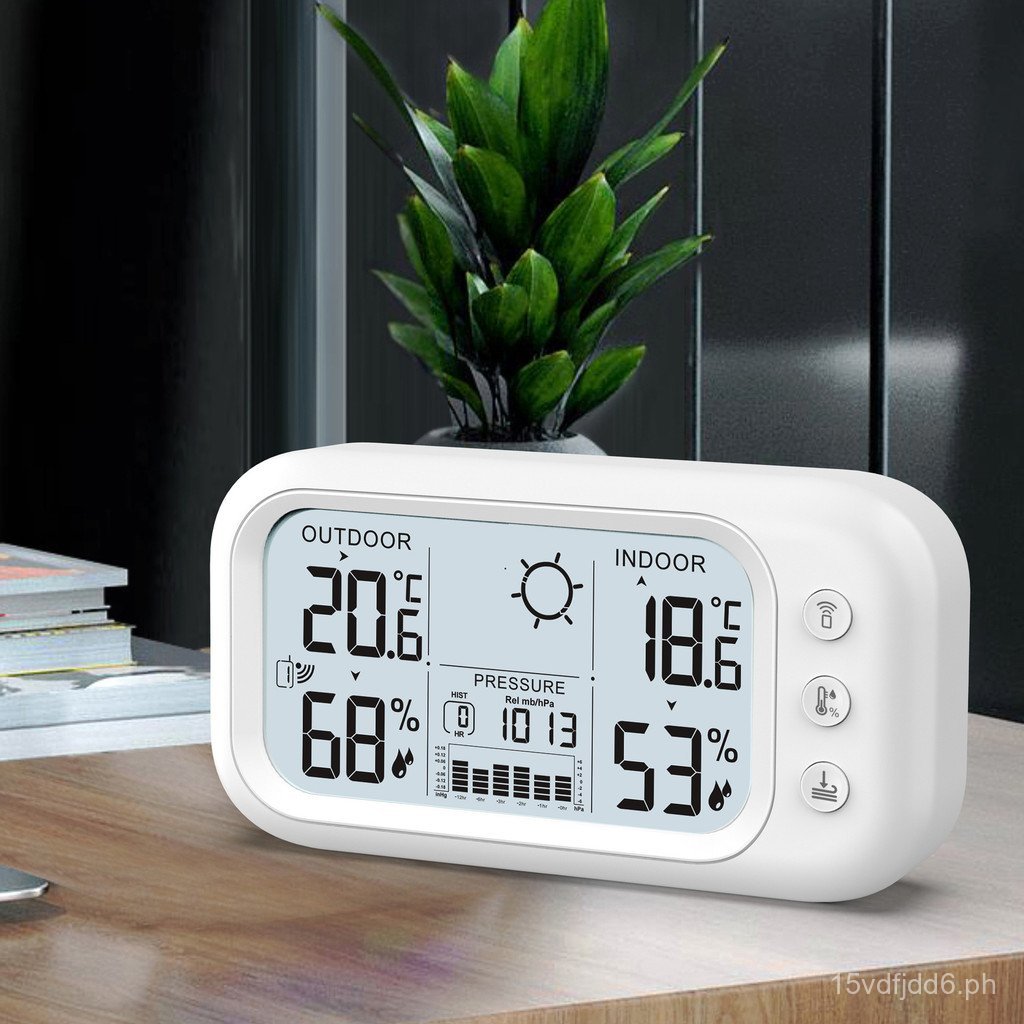 Source manufacturer displays temperature and humidity memory on the ...