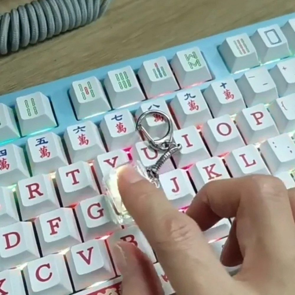 Mechanical Keyboard Presser Keychain with Transparent PC Material ...