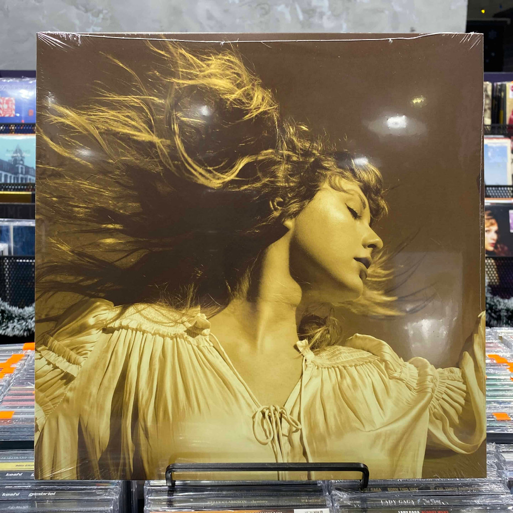 TAYLOR SWIFT Fearless Taylor's Version Vinyl (Gold, 3LP) | Shopee ...
