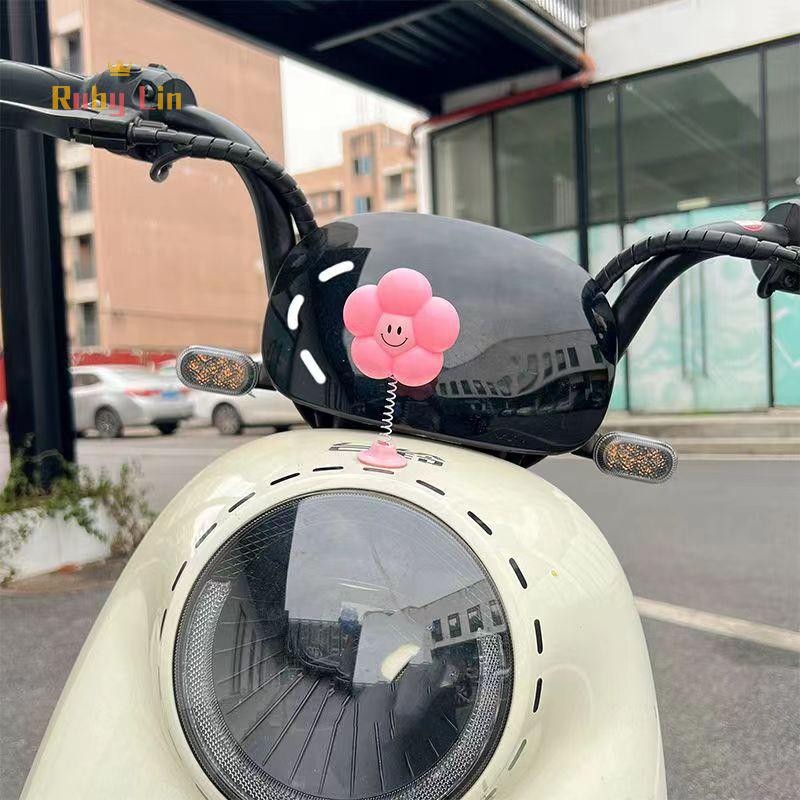 Ruby Lin Motorcycle Helmet Decoration Shake Joy Little Flower Cute Bear ...