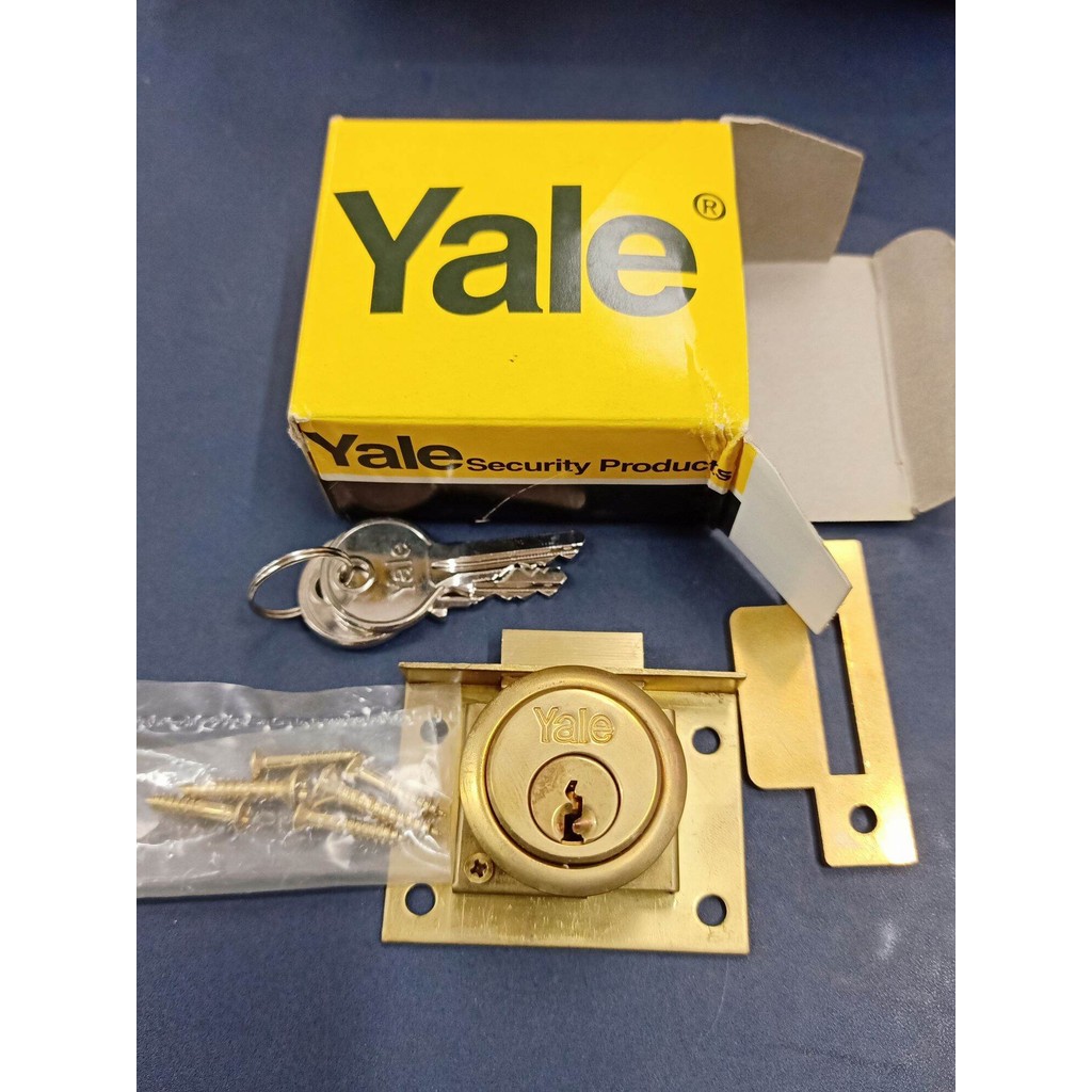 YALE LOCK #555-S DRAWERLOCKS, DRAWER LOCK , LATCH 4 HOLES | Shopee ...