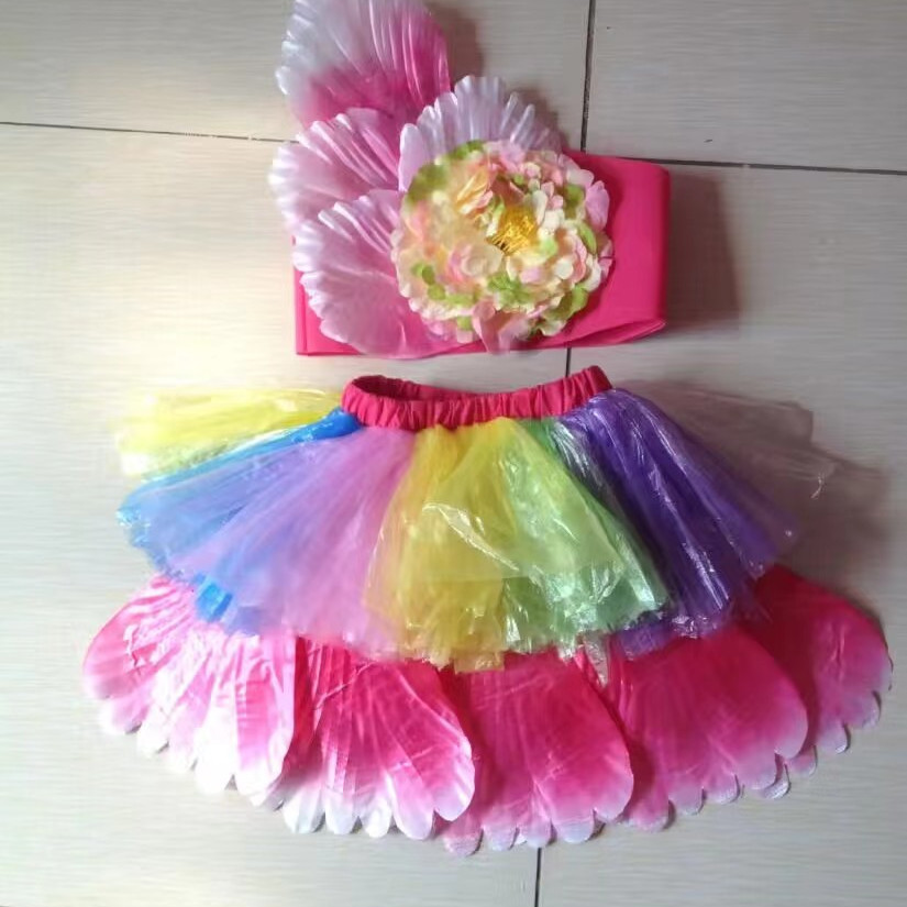 Recycled Costume for Kids Girls Eco-friendly fashion show clothing ...