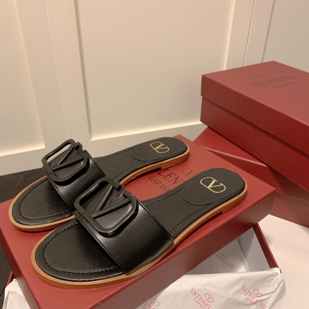 AAA+Women's Flat Casual Sandals Around 35-42 (with Box) | Shopee ...