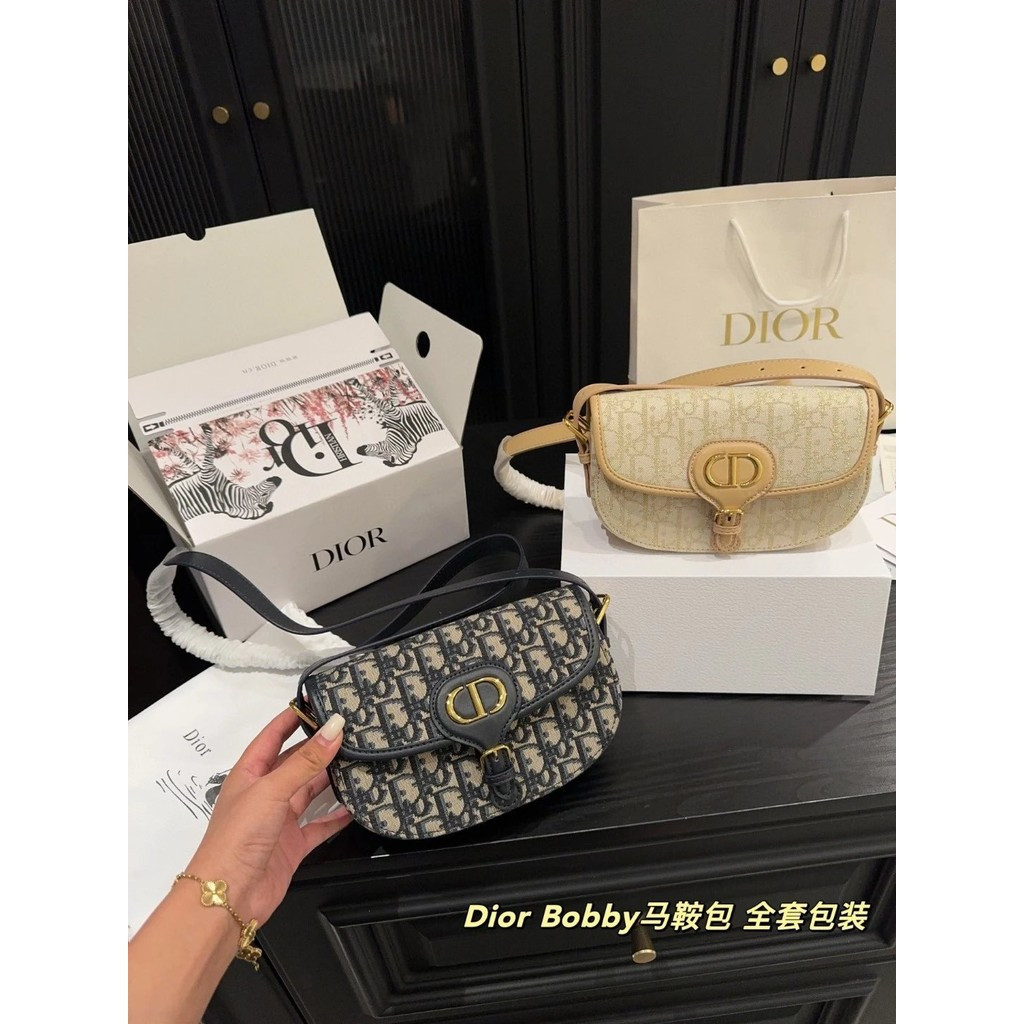Dior Dior 2025 New Style bobby Crescent Bag Underarm Bag Retro Old ...